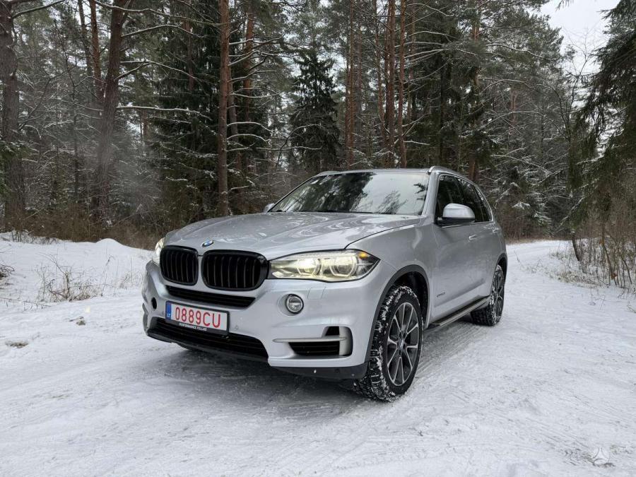 Grey BMW X5 2016 in Kaunas, with an engine capacity of 2.98 L and mileage of 371 thousand km for 13800 €, photo 8 on AUTOMOTO.COM.LV