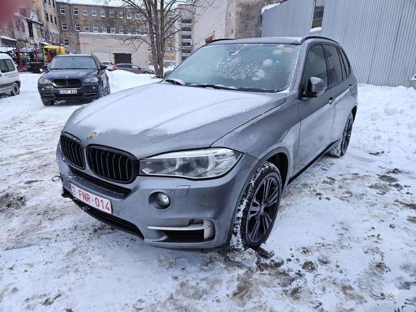 Pelēks BMW X5 2016 Šauļi, ar dzinēja tilpumu 2.99 L un nobraukumu 301 tūkst. km par 10400 €, foto 2 vietnē AUTOMOTO.COM.LV