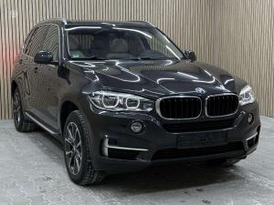 Grey BMW X5 2016 in Marijampole, with an engine capacity of 2.99 L and mileage of 236 thousand km for 16800 €, photo  on AUTOMOTO.COM.LV