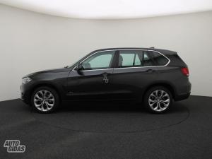 Pelēks BMW X5 2016 Viļņa, ar dzinēja tilpumu 3.00 L un nobraukumu 155 tūkst. km par 24899 €, foto 6 vietnē AUTOMOTO.COM.LV