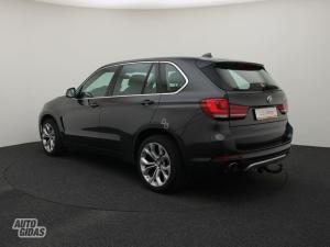 Pelēks BMW X5 2016 Viļņa, ar dzinēja tilpumu 3.00 L un nobraukumu 155 tūkst. km par 24899 €, foto 7 vietnē AUTOMOTO.COM.LV