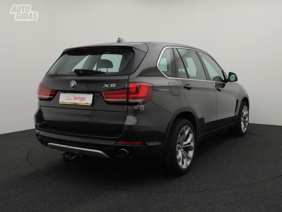 Pelēks BMW X5 2016 Viļņa, ar dzinēja tilpumu 3.00 L un nobraukumu 155 tūkst. km par 24899 €, foto 8 vietnē AUTOMOTO.COM.LV