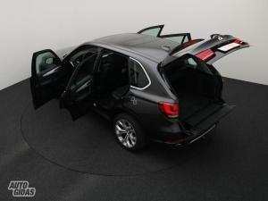 Pelēks BMW X5 2016 Viļņa, ar dzinēja tilpumu 3.00 L un nobraukumu 155 tūkst. km par 24899 €, foto 13 vietnē AUTOMOTO.COM.LV