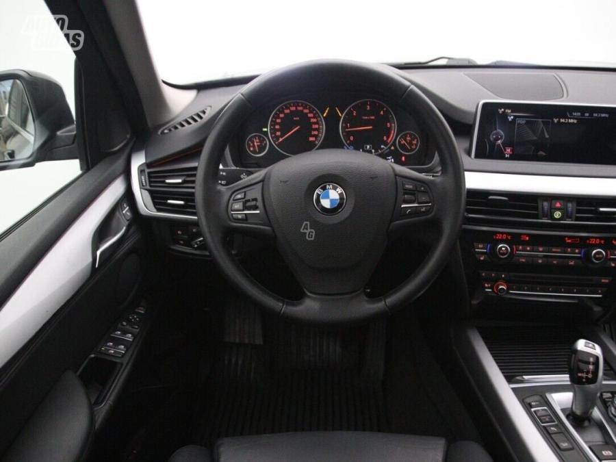 Pelēks BMW X5 2016 Viļņa, ar dzinēja tilpumu 3.00 L un nobraukumu 155 tūkst. km par 24899 €, foto 17 vietnē AUTOMOTO.COM.LV