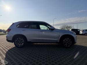 Pelēks BMW X5 2016 Kauņa, ar dzinēja tilpumu 3.00 L un nobraukumu 371 tūkst. km par 13500 €, foto 4 vietnē AUTOMOTO.COM.LV