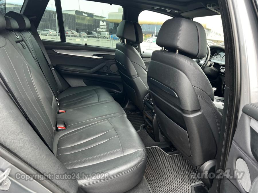 Grey BMW X5 2016 in Tallinn, with an engine capacity of 3.00 L and mileage of 230 thousand km for 23500 €, photo 7 on AUTOMOTO.COM.LV