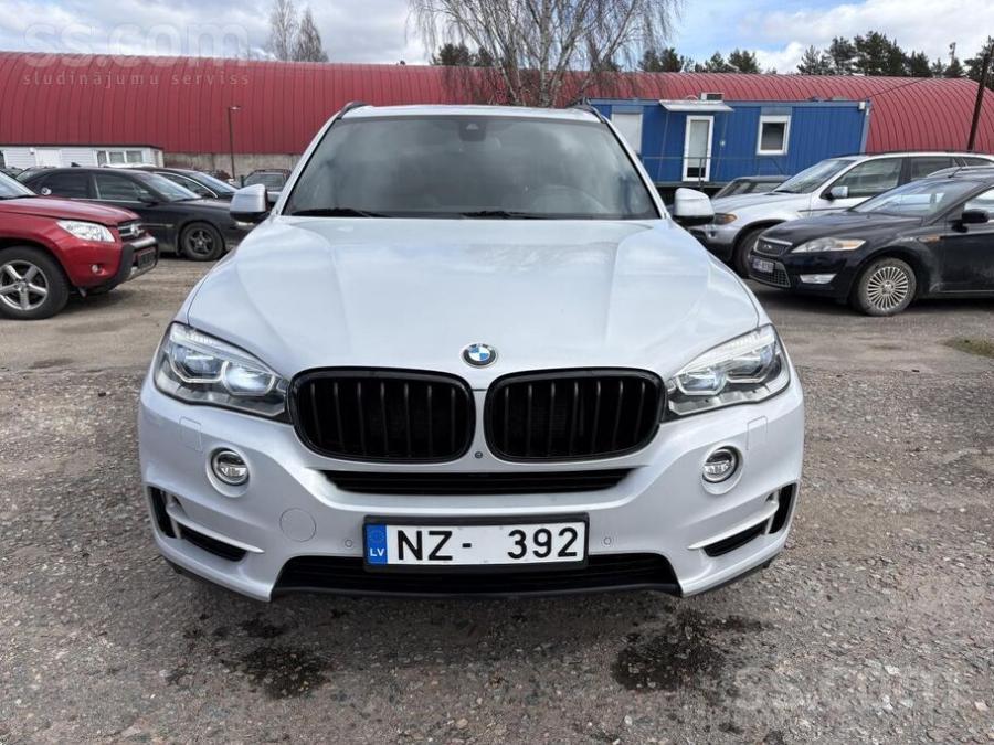 Pelēks BMW X5 2016 Rīga, ar dzinēja tilpumu 3.00 L un nobraukumu 240 tūkst. km par 19300 €, foto 16 vietnē AUTOMOTO.COM.LV