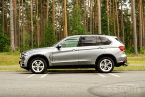Pelēks BMW X5 2016 Rīga, ar dzinēja tilpumu 3.00 L un nobraukumu 247 tūkst. km par 18990 €, foto 6 vietnē AUTOMOTO.COM.LV