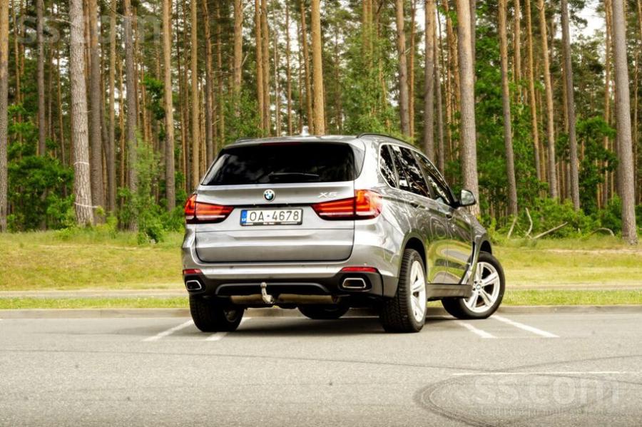 Pelēks BMW X5 2016 Rīga, ar dzinēja tilpumu 3.00 L un nobraukumu 247 tūkst. km par 18990 €, foto 7 vietnē AUTOMOTO.COM.LV