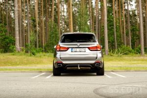 Pelēks BMW X5 2016 Rīga, ar dzinēja tilpumu 3.00 L un nobraukumu 247 tūkst. km par 18990 €, foto 8 vietnē AUTOMOTO.COM.LV