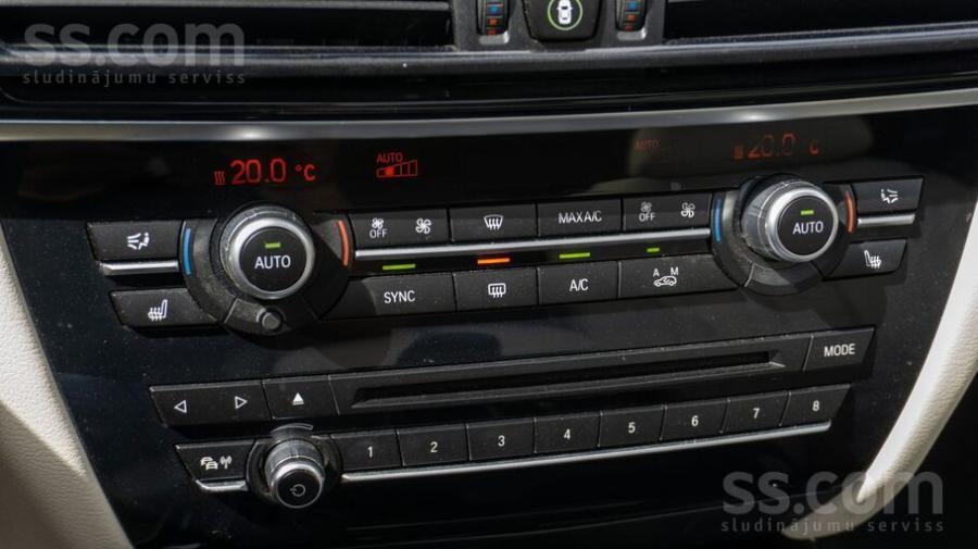 Pelēks BMW X5 2016 Rīga, ar dzinēja tilpumu 3.00 L un nobraukumu 247 tūkst. km par 18990 €, foto 19 vietnē AUTOMOTO.COM.LV