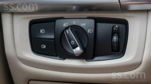 Pelēks BMW X5 2016 Rīga, ar dzinēja tilpumu 3.00 L un nobraukumu 247 tūkst. km par 18990 €, foto 26 vietnē AUTOMOTO.COM.LV