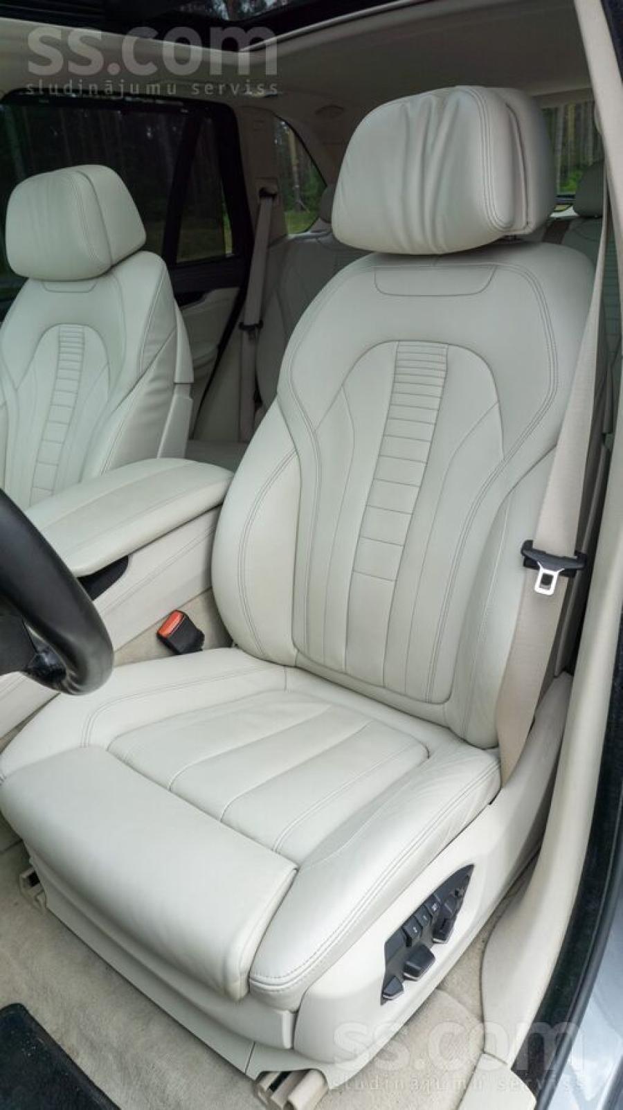 Pelēks BMW X5 2016 Rīga, ar dzinēja tilpumu 3.00 L un nobraukumu 247 tūkst. km par 18990 €, foto 29 vietnē AUTOMOTO.COM.LV