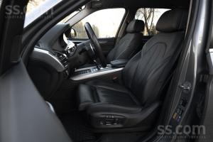 Pelēks BMW X5 2016 Jelgava, ar dzinēja tilpumu 2.00 L un nobraukumu 215 tūkst. km par 19950 €, foto 17 vietnē AUTOMOTO.COM.LV