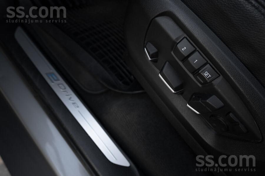Pelēks BMW X5 2016 Jelgava, ar dzinēja tilpumu 2.00 L un nobraukumu 215 tūkst. km par 19950 €, foto 18 vietnē AUTOMOTO.COM.LV