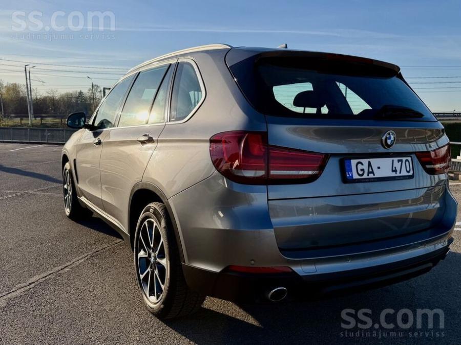 Pelēks BMW X5 2016 Rīga, ar dzinēja tilpumu 3.00 L un nobraukumu 173 tūkst. km par 18700 €, foto 4 vietnē AUTOMOTO.COM.LV