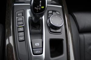 Pelēks BMW X5 2016 Rīga, ar dzinēja tilpumu 2.00 L un nobraukumu 300 tūkst. km par 18500 €, foto 7 vietnē AUTOMOTO.COM.LV