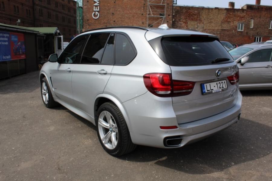 Pelēks BMW X5 2016 Rīga, ar dzinēja tilpumu 2.00 L un nobraukumu 300 tūkst. km par 18500 €, foto 10 vietnē AUTOMOTO.COM.LV