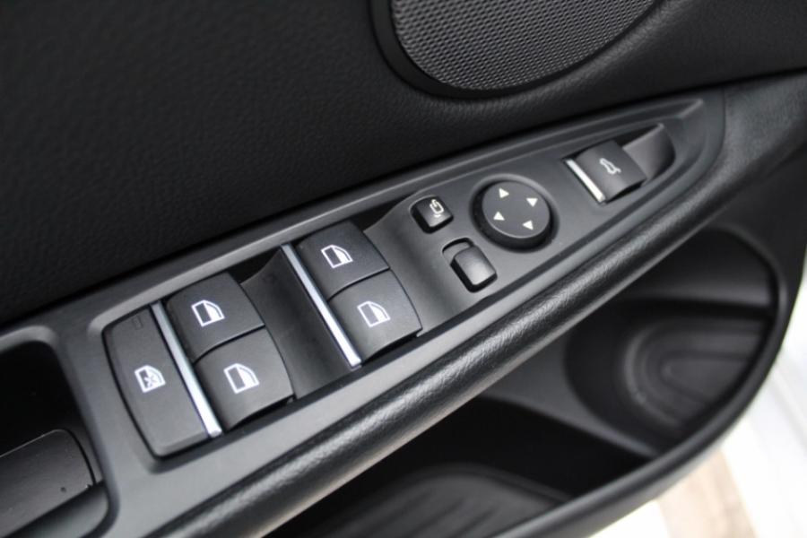Pelēks BMW X5 2016 Rīga, ar dzinēja tilpumu 2.00 L un nobraukumu 300 tūkst. km par 18500 €, foto 13 vietnē AUTOMOTO.COM.LV