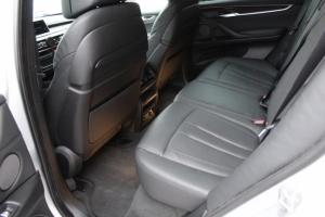 Pelēks BMW X5 2016 Rīga, ar dzinēja tilpumu 2.00 L un nobraukumu 300 tūkst. km par 18500 €, foto 24 vietnē AUTOMOTO.COM.LV