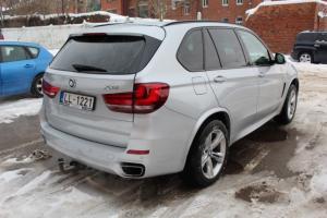 Pelēks BMW X5 2016 Rīga, ar dzinēja tilpumu 2.00 L un nobraukumu 300 tūkst. km par 18500 €, foto 30 vietnē AUTOMOTO.COM.LV