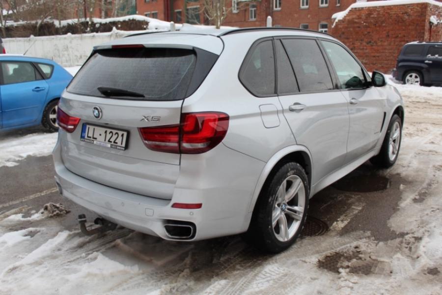 Pelēks BMW X5 2016 Rīga, ar dzinēja tilpumu 2.00 L un nobraukumu 300 tūkst. km par 18500 €, foto 30 vietnē AUTOMOTO.COM.LV