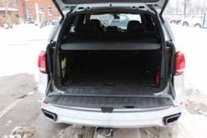 Pelēks BMW X5 2016 Rīga, ar dzinēja tilpumu 2.00 L un nobraukumu 300 tūkst. km par 18500 €, foto 31 vietnē AUTOMOTO.COM.LV