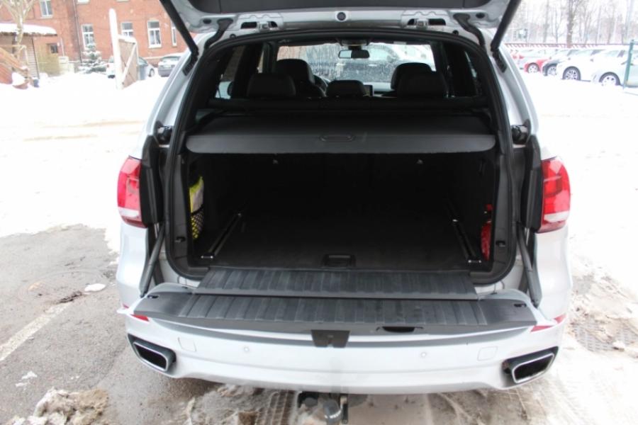 Pelēks BMW X5 2016 Rīga, ar dzinēja tilpumu 2.00 L un nobraukumu 300 tūkst. km par 18500 €, foto 31 vietnē AUTOMOTO.COM.LV