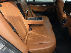 Grey BMW X5 2016 in Riga, with an engine capacity of 2.00 L and mileage of 235 thousand km for 21490 €, photo 28 on AUTOMOTO.COM.LV