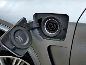 Grey BMW X5 2016 in Riga, with an engine capacity of 2.00 L and mileage of 235 thousand km for 21490 €, photo 44 on AUTOMOTO.COM.LV