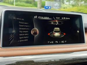 Grey BMW X5 2016 in Riga, with an engine capacity of 2.00 L and mileage of 235 thousand km for 21490 €, photo 52 on AUTOMOTO.COM.LV