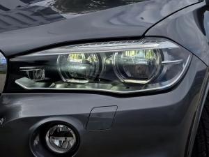 Grey BMW X5 2016 in Riga, with an engine capacity of 2.00 L and mileage of 235 thousand km for 21490 €, photo 59 on AUTOMOTO.COM.LV