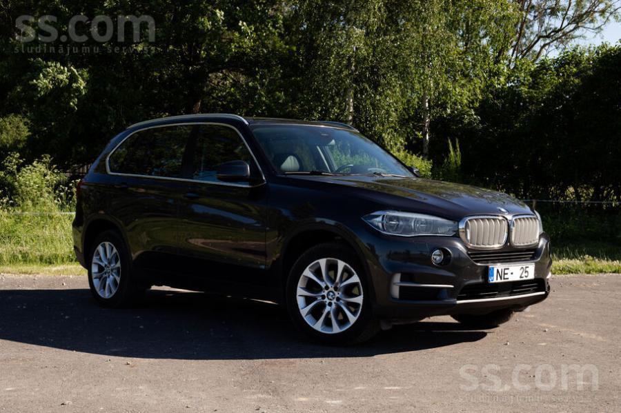 Pelēks BMW X5 2016 Rīga, ar dzinēja tilpumu 2.00 L un nobraukumu 213 tūkst. km par 22100 €, foto 5 vietnē AUTOMOTO.COM.LV