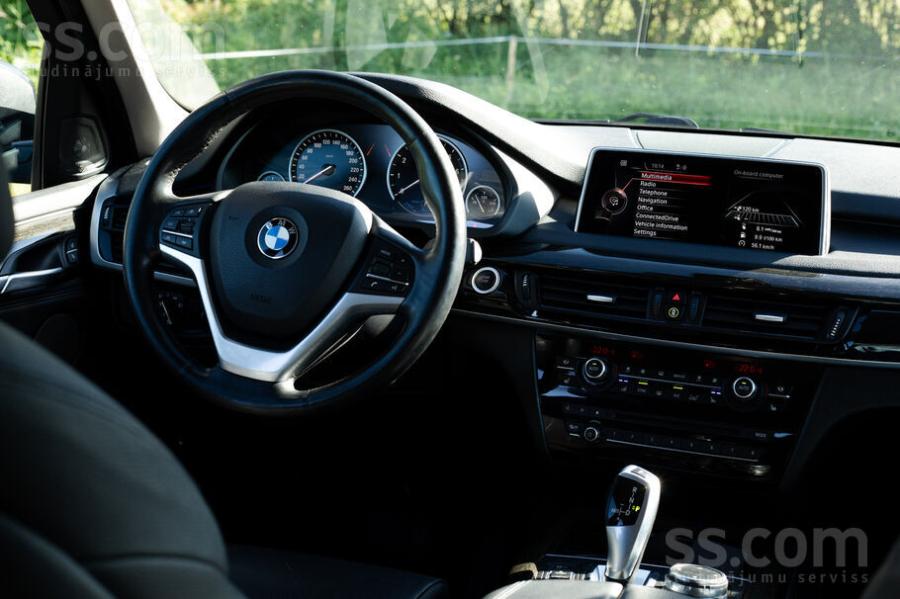 Pelēks BMW X5 2016 Rīga, ar dzinēja tilpumu 2.00 L un nobraukumu 213 tūkst. km par 22100 €, foto 7 vietnē AUTOMOTO.COM.LV