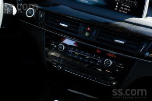 Pelēks BMW X5 2016 Rīga, ar dzinēja tilpumu 2.00 L un nobraukumu 213 tūkst. km par 22100 €, foto 8 vietnē AUTOMOTO.COM.LV