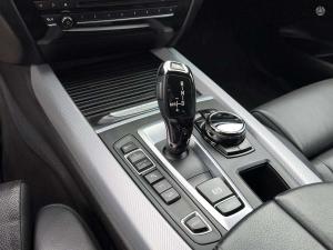 Grey BMW X5 2016 in Vilnius, with an engine capacity of 2.00 L and mileage of 228 thousand km for 21499 €, photo 17 on AUTOMOTO.COM.LV