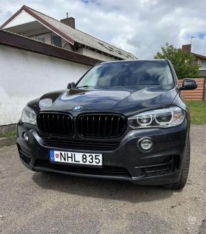 Pelēks BMW X5 2016 Klaipėda, ar dzinēja tilpumu 2.99 L un nobraukumu 261 tūkst. km par 11999 €, foto  vietnē AUTOMOTO.COM.LV