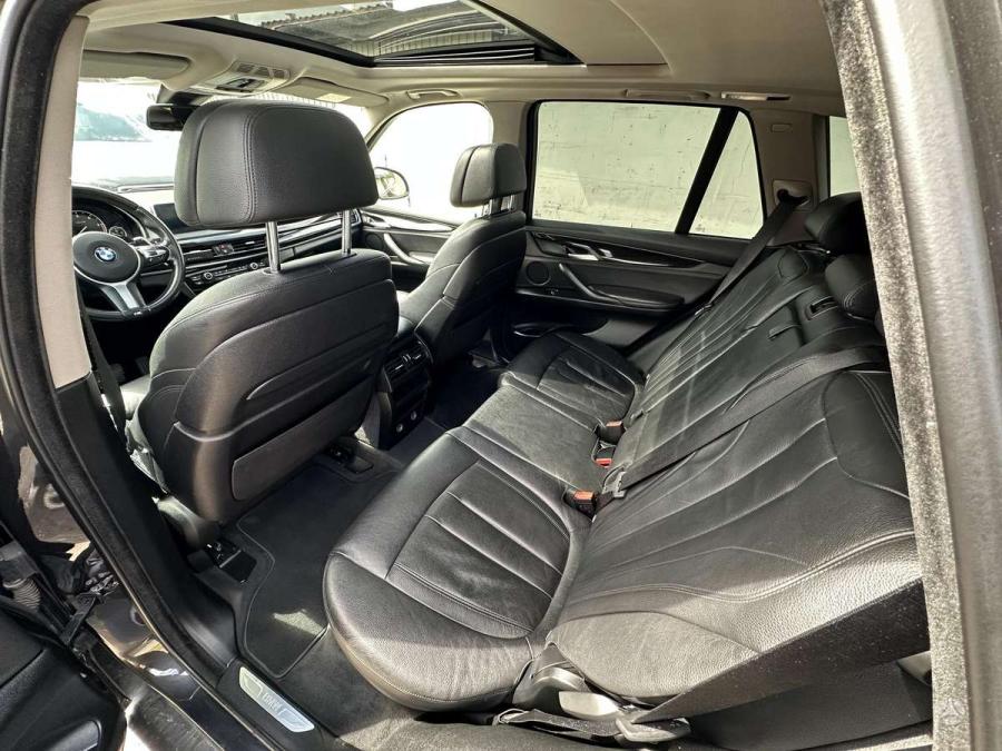 Pelēks BMW X5 2016 Klaipėda, ar dzinēja tilpumu 2.99 L un nobraukumu 261 tūkst. km par 11999 €, foto 8 vietnē AUTOMOTO.COM.LV