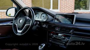 Pelēks BMW X5 2016 Tartu, ar dzinēja tilpumu 3.00 L un nobraukumu 241 tūkst. km par 24000 €, foto 11 vietnē AUTOMOTO.COM.LV