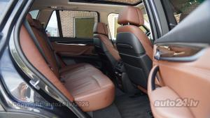 Pelēks BMW X5 2016 Tartu, ar dzinēja tilpumu 3.00 L un nobraukumu 241 tūkst. km par 24000 €, foto 22 vietnē AUTOMOTO.COM.LV