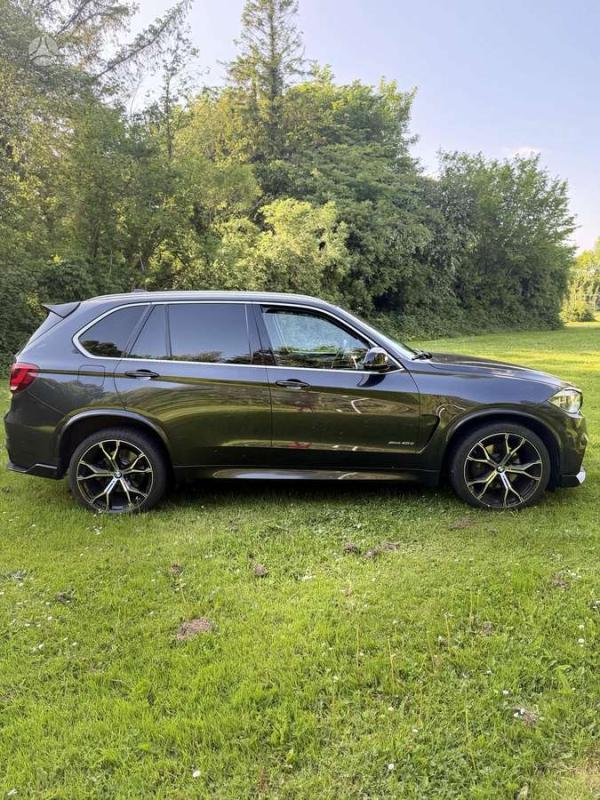 Grey BMW X5 2016 in Panevezys, with an engine capacity of 2.99 L and mileage of 190 thousand km for 21500 €, photo 3 on AUTOMOTO.COM.LV