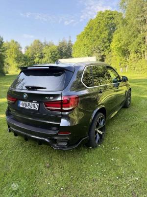 Grey BMW X5 2016 in Panevezys, with an engine capacity of 2.99 L and mileage of 190 thousand km for 21500 €, photo 5 on AUTOMOTO.COM.LV