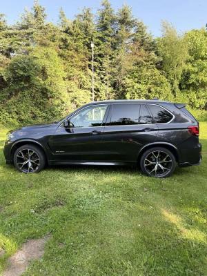 Grey BMW X5 2016 in Panevezys, with an engine capacity of 2.99 L and mileage of 190 thousand km for 21500 €, photo 8 on AUTOMOTO.COM.LV