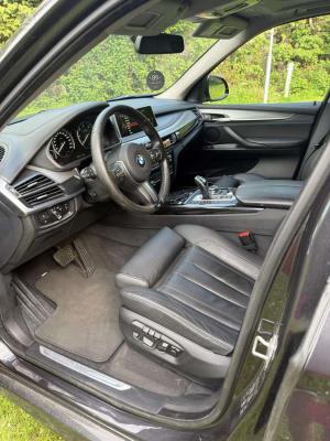 Grey BMW X5 2016 in Panevezys, with an engine capacity of 2.99 L and mileage of 190 thousand km for 21500 €, photo 11 on AUTOMOTO.COM.LV