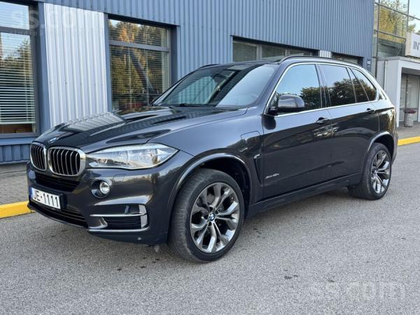Pelēks BMW X5 2016 Rīga, ar dzinēja tilpumu 2.00 L un nobraukumu 247 tūkst. km par 20400 €, foto 7 vietnē AUTOMOTO.COM.LV