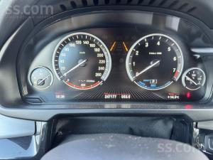 Pelēks BMW X5 2016 Rīga, ar dzinēja tilpumu 2.00 L un nobraukumu 247 tūkst. km par 20400 €, foto 25 vietnē AUTOMOTO.COM.LV