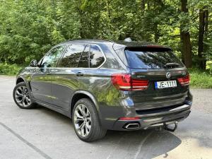 Pelēks BMW X5 2016 Rīga, ar dzinēja tilpumu 2.00 L un nobraukumu 245 tūkst. km par 21400 €, foto 5 vietnē AUTOMOTO.COM.LV
