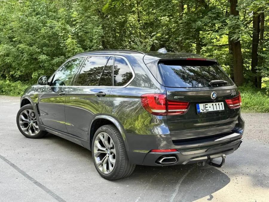 Pelēks BMW X5 2016 Rīga, ar dzinēja tilpumu 2.00 L un nobraukumu 245 tūkst. km par 21400 €, foto 5 vietnē AUTOMOTO.COM.LV