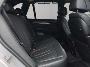Pelēks BMW X5 2016 Viļņa, ar dzinēja tilpumu 2.00 L un nobraukumu 228 tūkst. km par 21499 €, foto 11 vietnē AUTOMOTO.COM.LV
