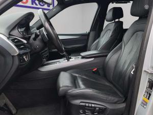 Pelēks BMW X5 2016 Viļņa, ar dzinēja tilpumu 2.00 L un nobraukumu 228 tūkst. km par 21499 €, foto 15 vietnē AUTOMOTO.COM.LV